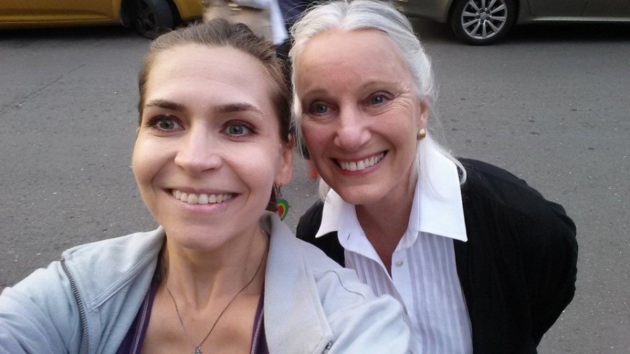 Un loc la o masă de bal hollywoodian (licitație) — Printesa Urbana ...