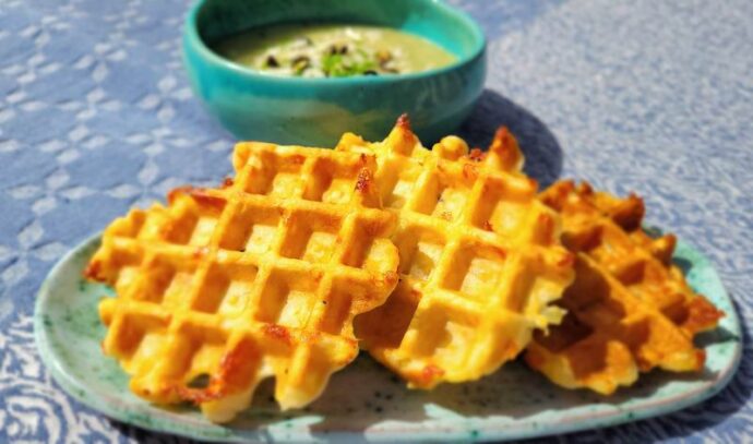 Gofre crocante cu cartofi și cașcaval (rețetă, P) — Printesa Urbana ...